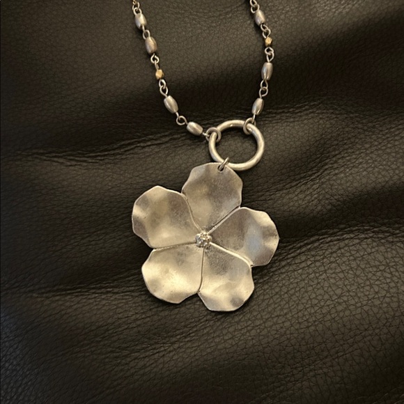 J. Jill | Jewelry | New J Jill Silver Floral Pendant Necklace | Poshmark